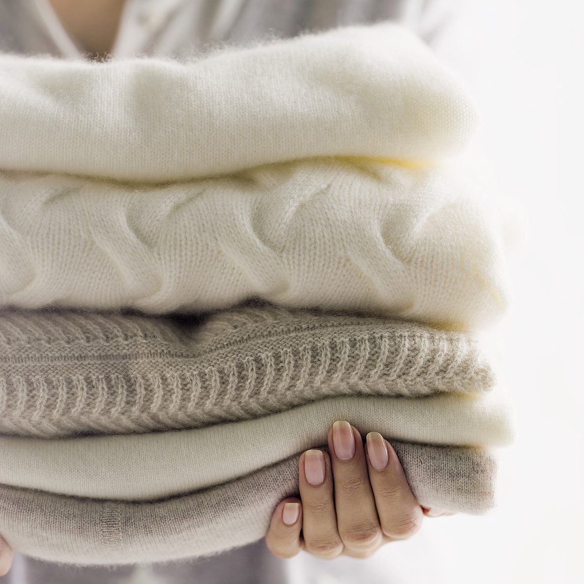 Chăn len và các ưu, khuyết điểm cần biết trước khi chọn mua - Vua Nệm