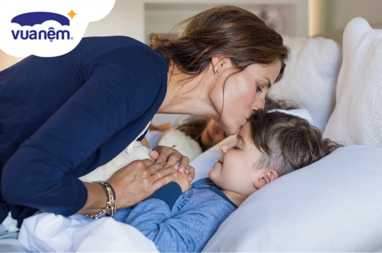 Trẻ 10 tuổi có nên ngủ chung với bố mẹ? Khi nào nên cho bé ngủ riêng ...